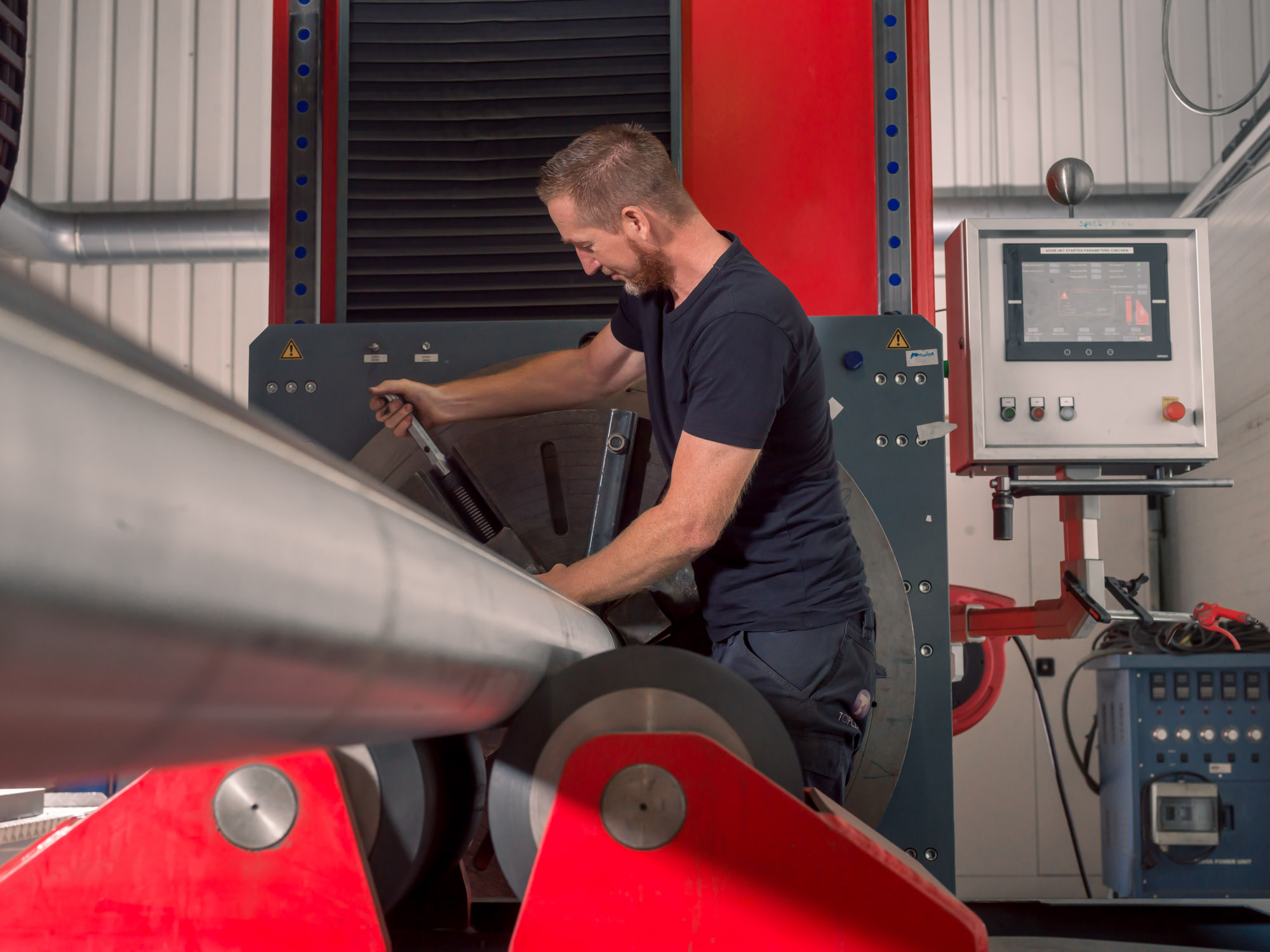 Laser cladding process and technology explained | Topclad